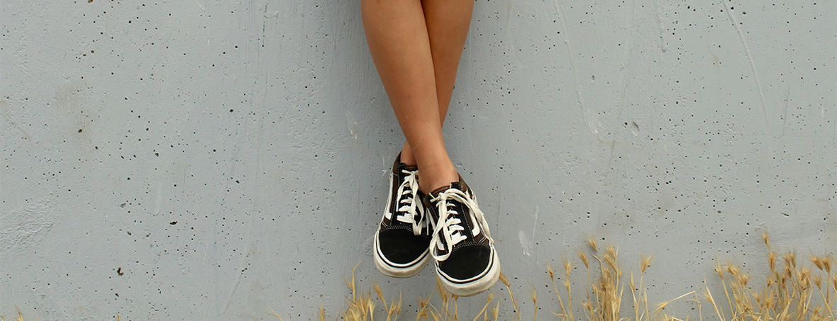 Restless Legs Syndrome (RLS | Cause, Treatment & Signs | H&B