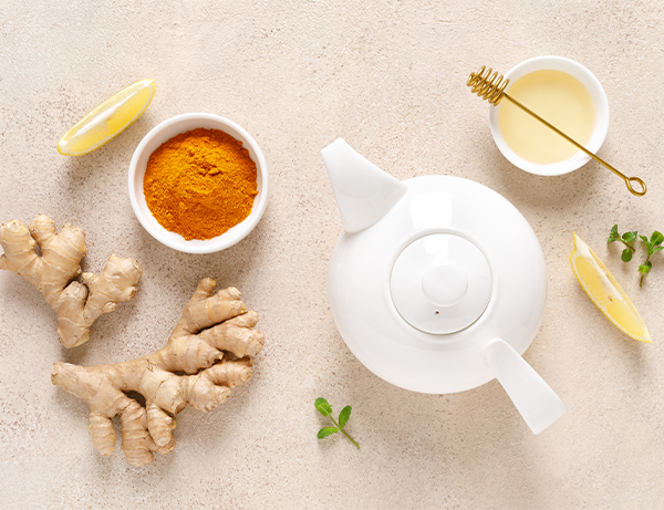The Benefits of Turmeric Tea | Drinking Turmeric Tea | H&B