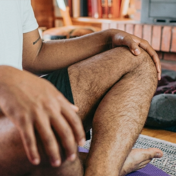 Do you have Kyphosis? A guide to Nerd Neck | H&B
